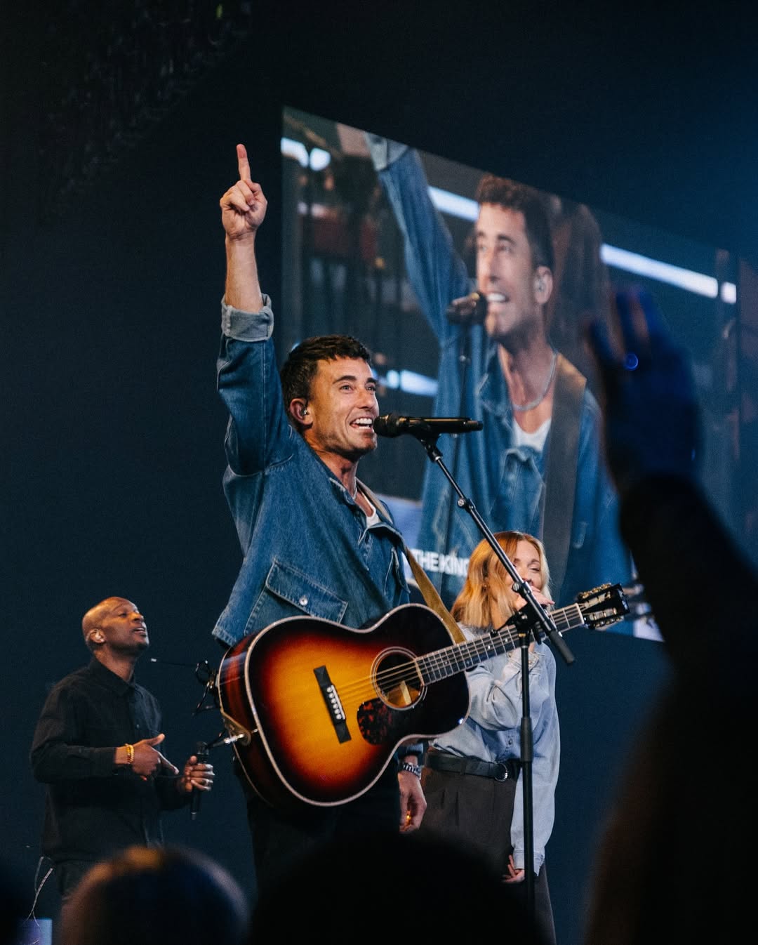 Phil Wickham Announces New Single “Homesick For Heaven” - Worship Chronicle